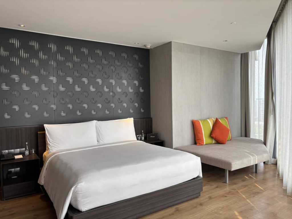 Stay with Us - Discovery SCBD